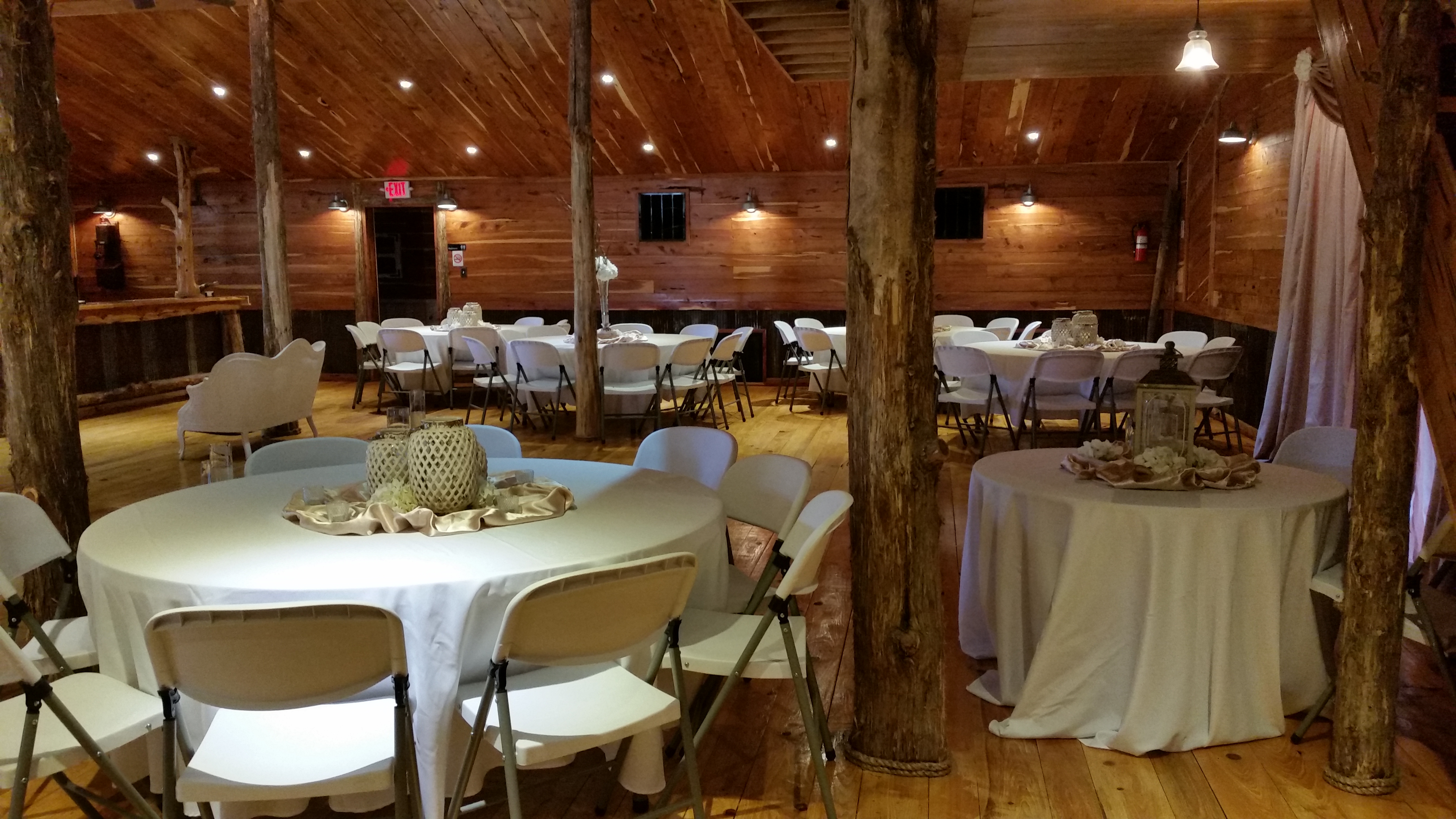 Photo Gallery - Cedar Post Barn